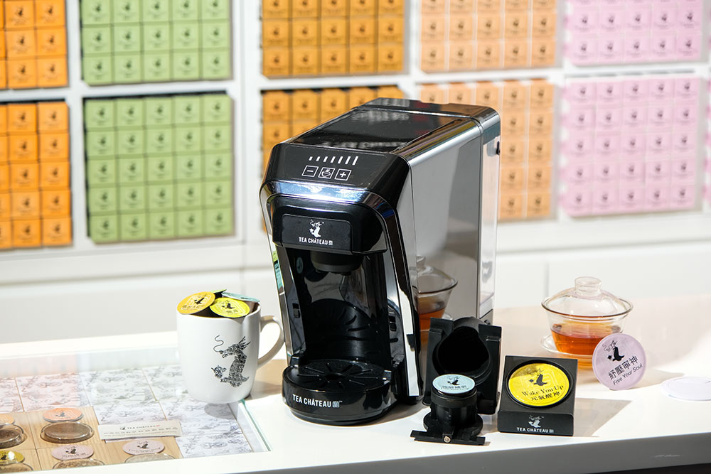 小編試飲!劃時代品茶體驗TEA CHÂTEAU全新Tea Capsule,一按即沖一SHOT好茶 | 港生活 - 尋找香港好去處